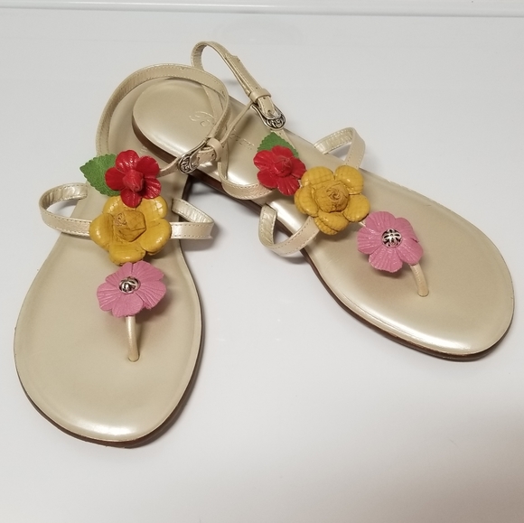 Brighton | Shoes | Brighton Oz Pearl Floral Leather Thong Sandal | Poshmark